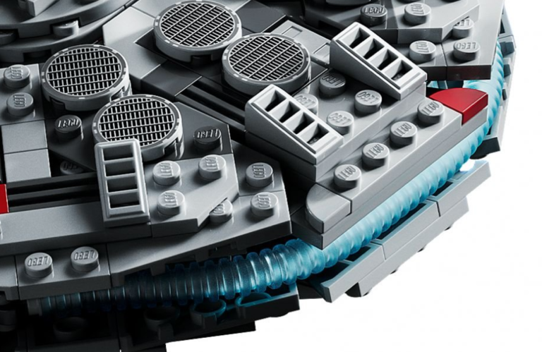 LEGO Star Wars 75375 Millennium Falcon midi-scale comparison