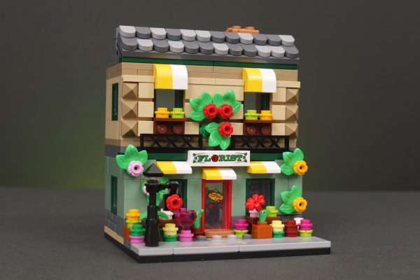 LEGO 40680 Flower Shop gift-with-purchase review