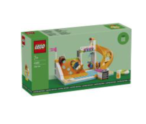 First official images of two upcoming LEGO GWP sets