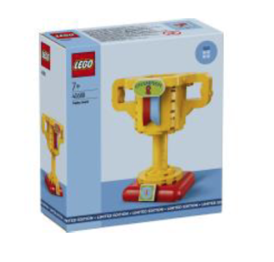 First official images of two upcoming LEGO GWP sets