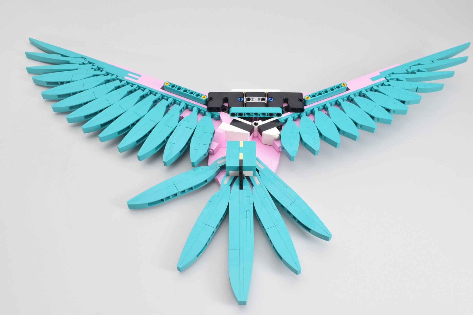 LEGO Art 31211 Macaw Parrots review