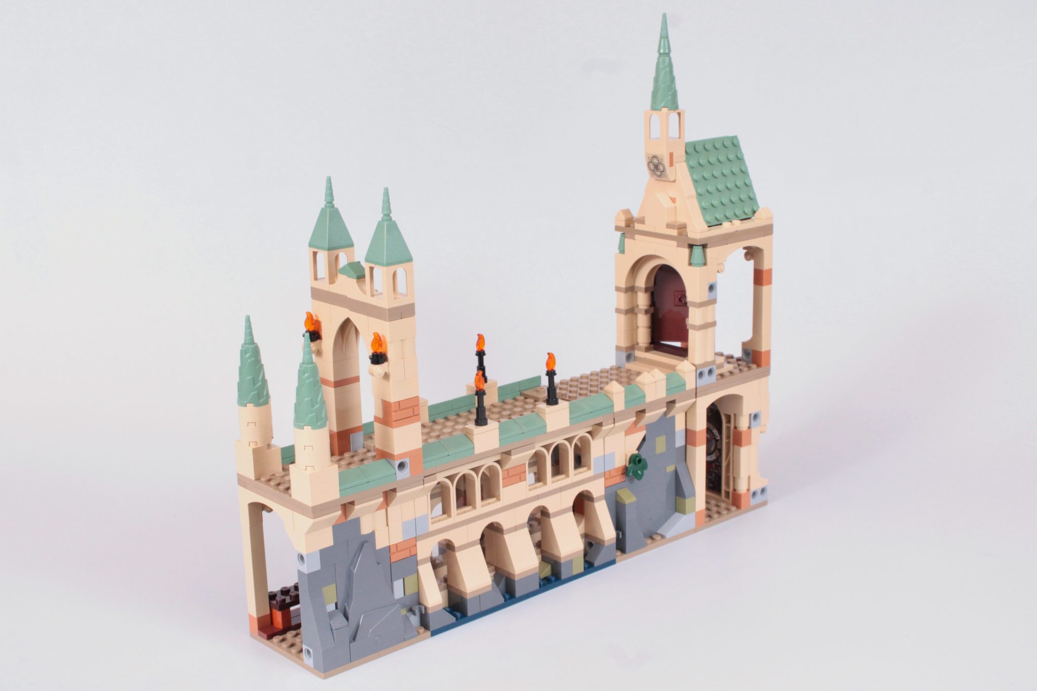 LEGO’s Battle of Hogwarts is a clever approach to what could have been ...