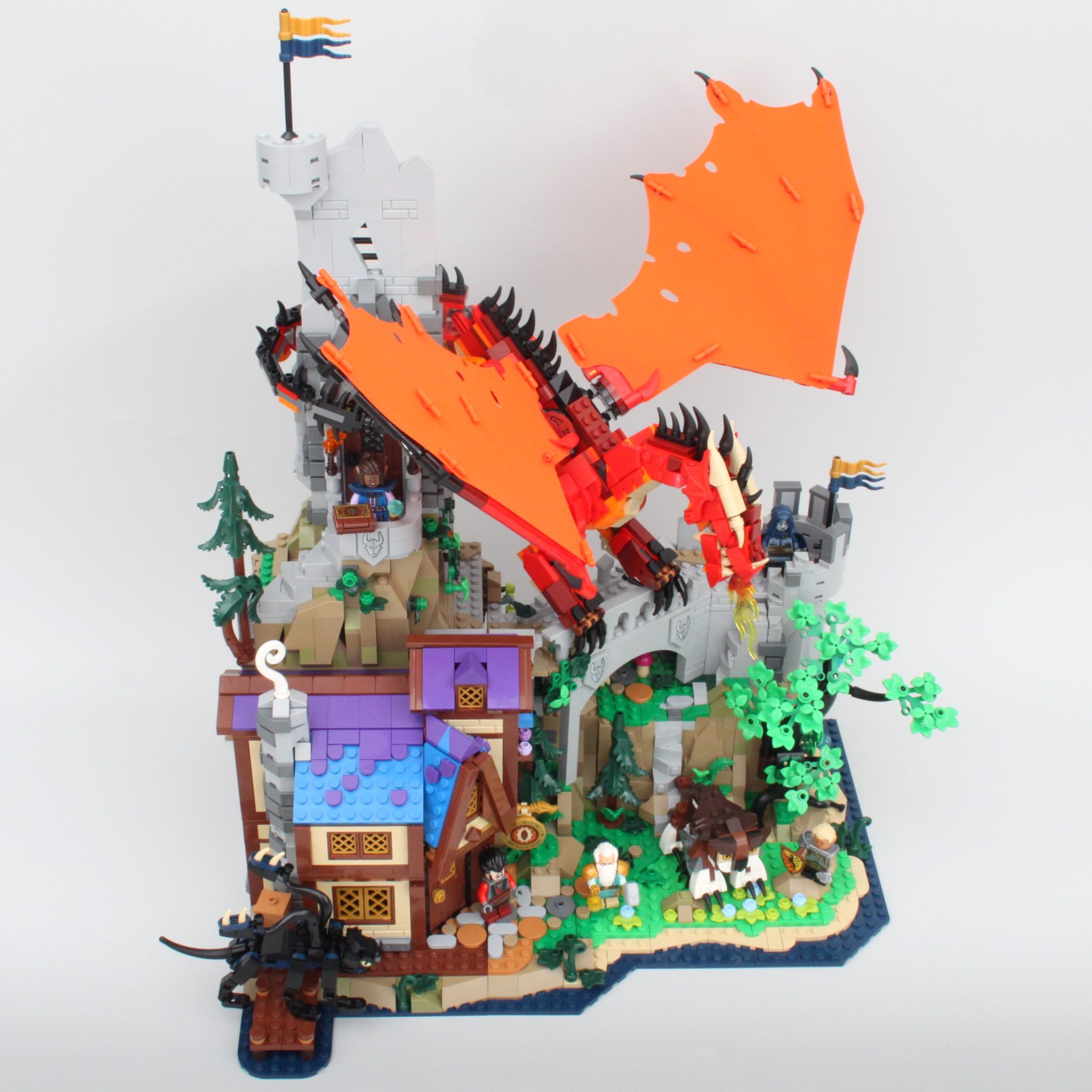 Before you buy: LEGO Ideas 21348 Dungeons & Dragons