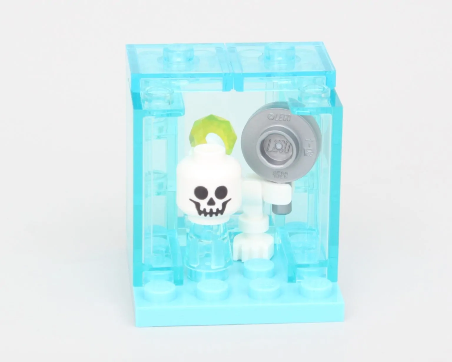 LEGO 21348 Dungeons & Dragons' adventure transformed the set