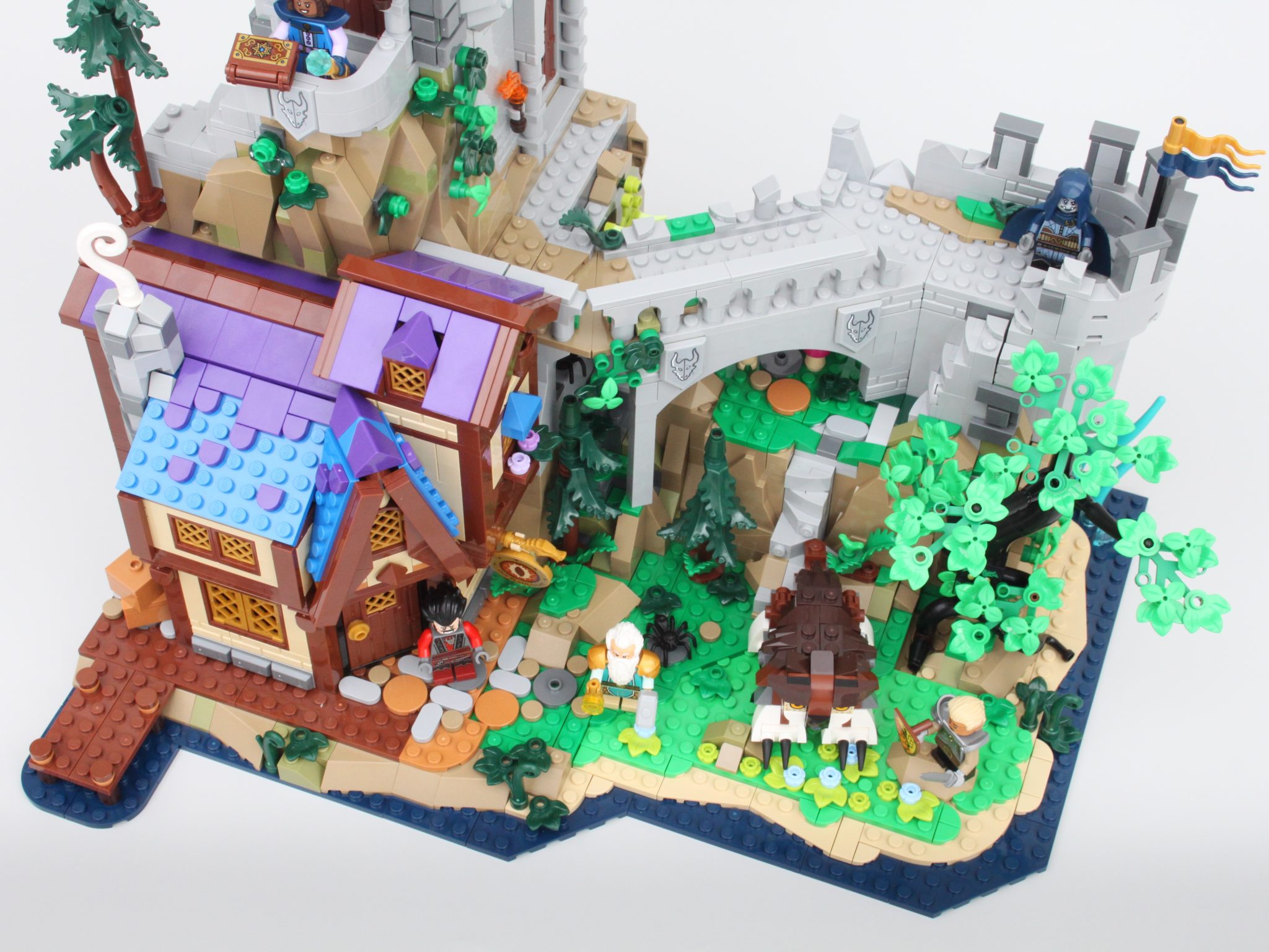LEGO 21348 Dungeons & Dragons: Red Dragon's Tale review