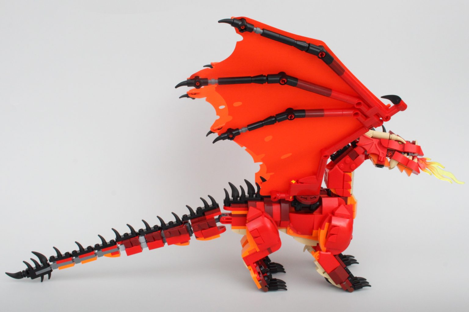 LEGO 21348 Dungeons & Dragons: Red Dragon's Tale review