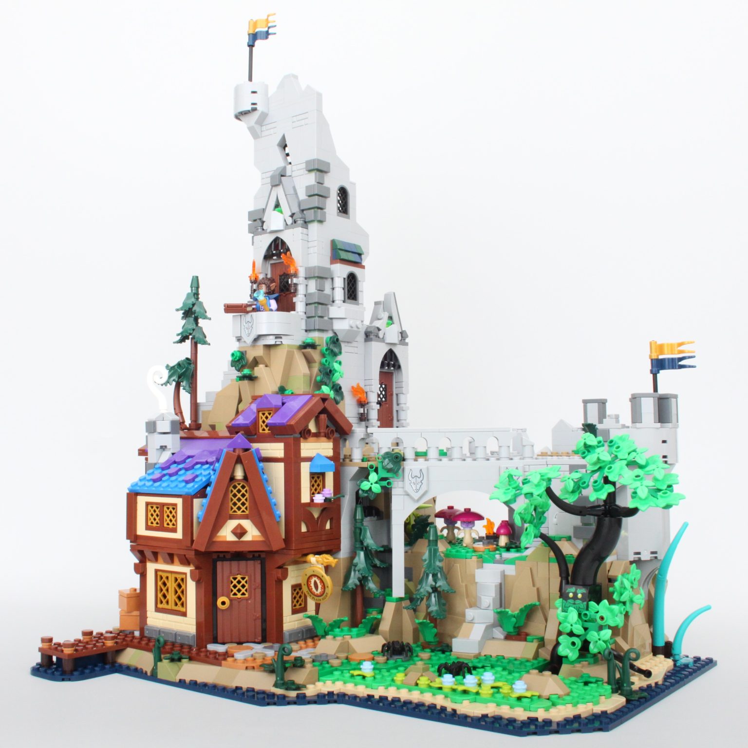 LEGO 21348 Dungeons & Dragons: Red Dragon's Tale review