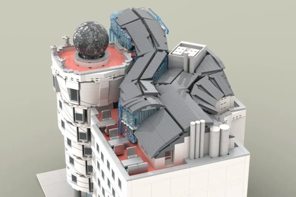 LEGO Ideas set inspired by an unusual building dances past 10k mark