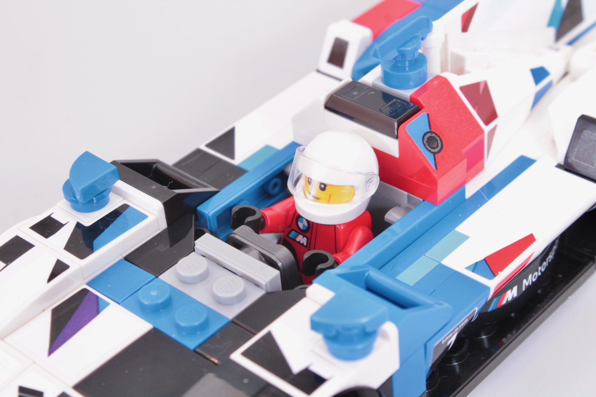 LEGO Speed Champions 76922 BMW M4 GT3 & BMW M Hybrid V8 review