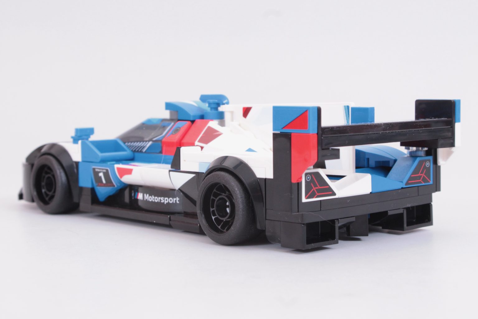 LEGO Speed Champions 76922 BMW M4 GT3 & BMW M Hybrid V8 review