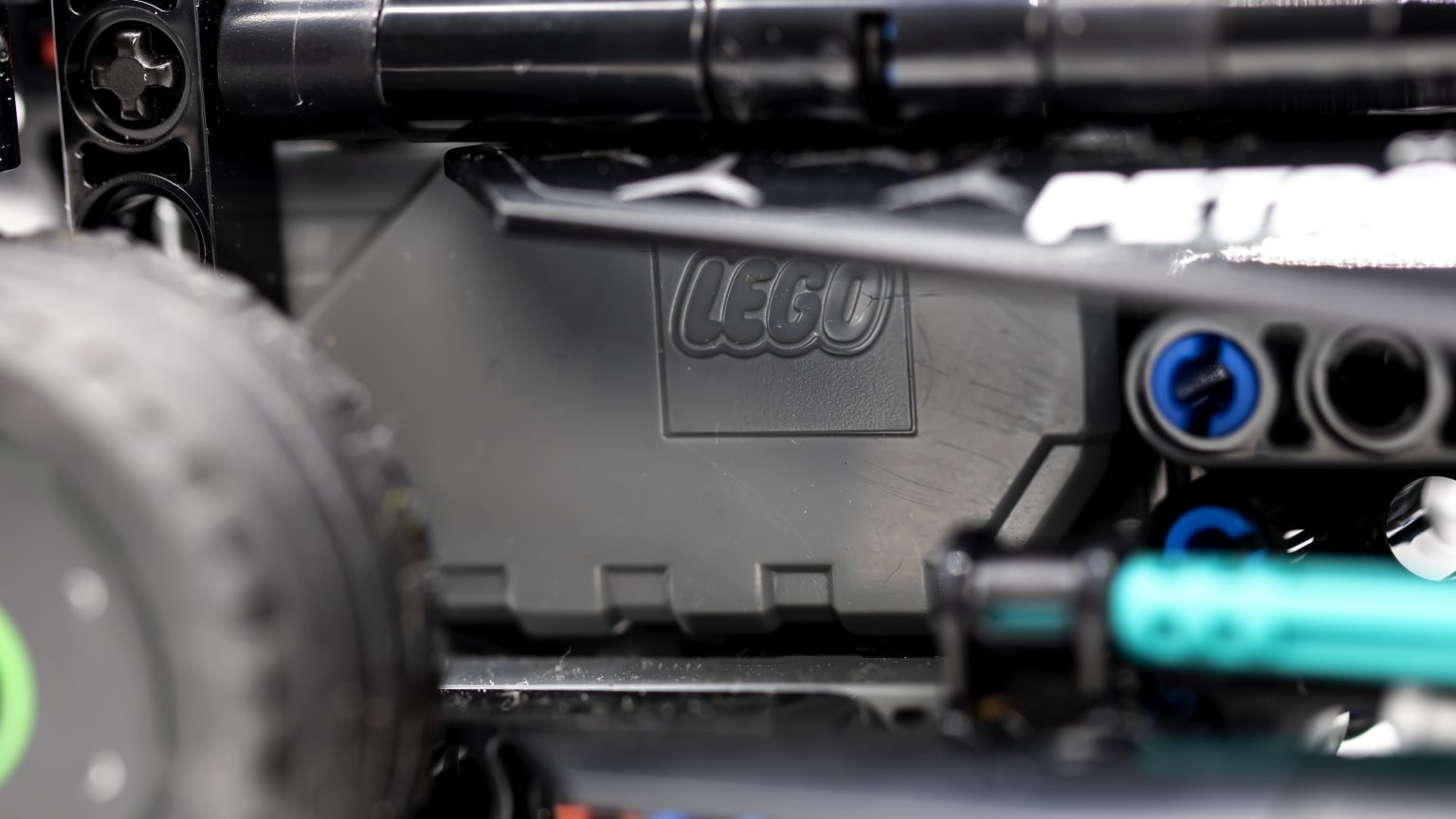 LEGO Technic 42165 Mercedes-AMG F1 W14 E Performance Pull-Back review