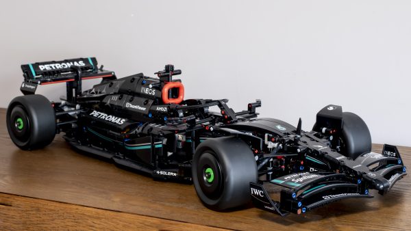 LEGO Technic 42171 Mercedes-AMG F1 W14 E Performance review