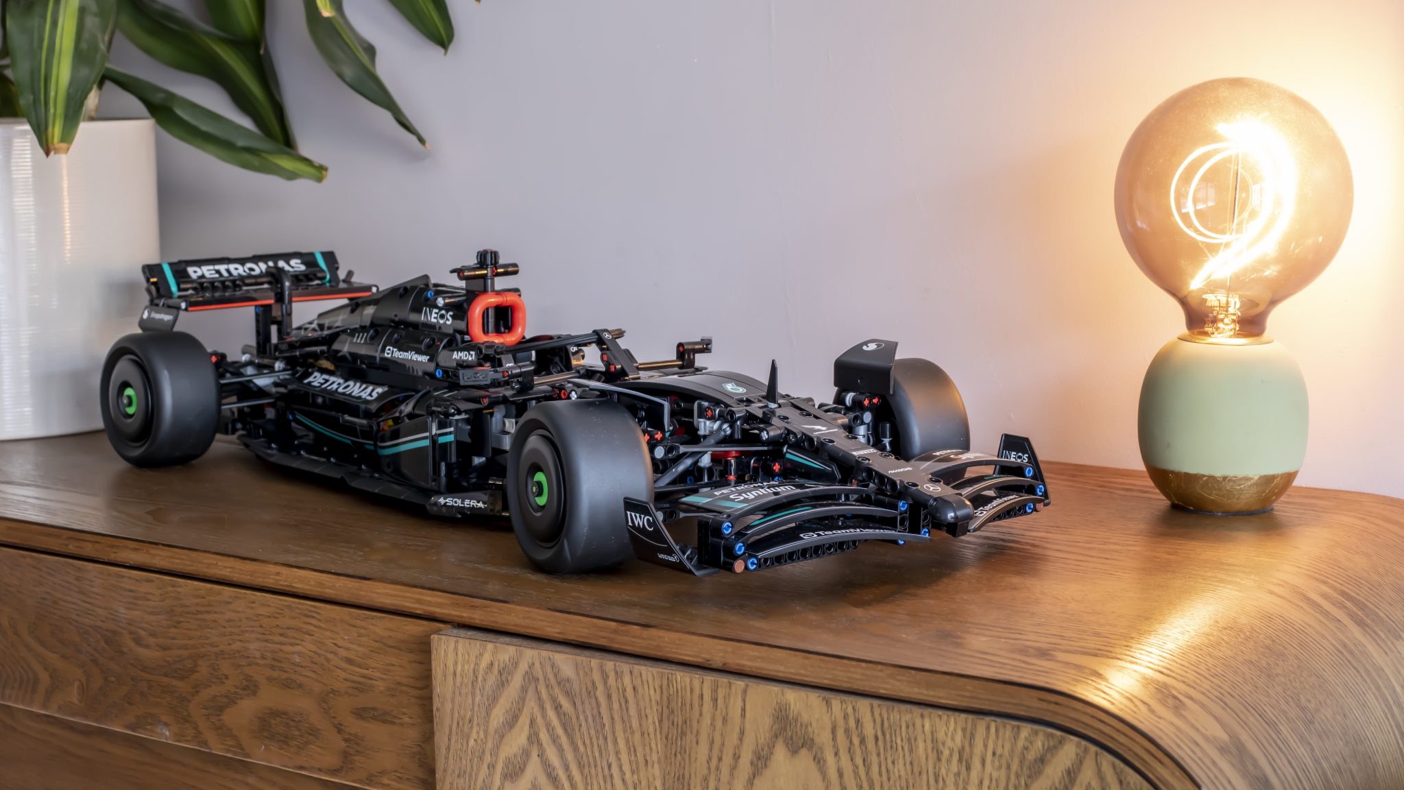 Don’t forget: you can win four LEGO March 2024 F1 sets with Brick Fanatics