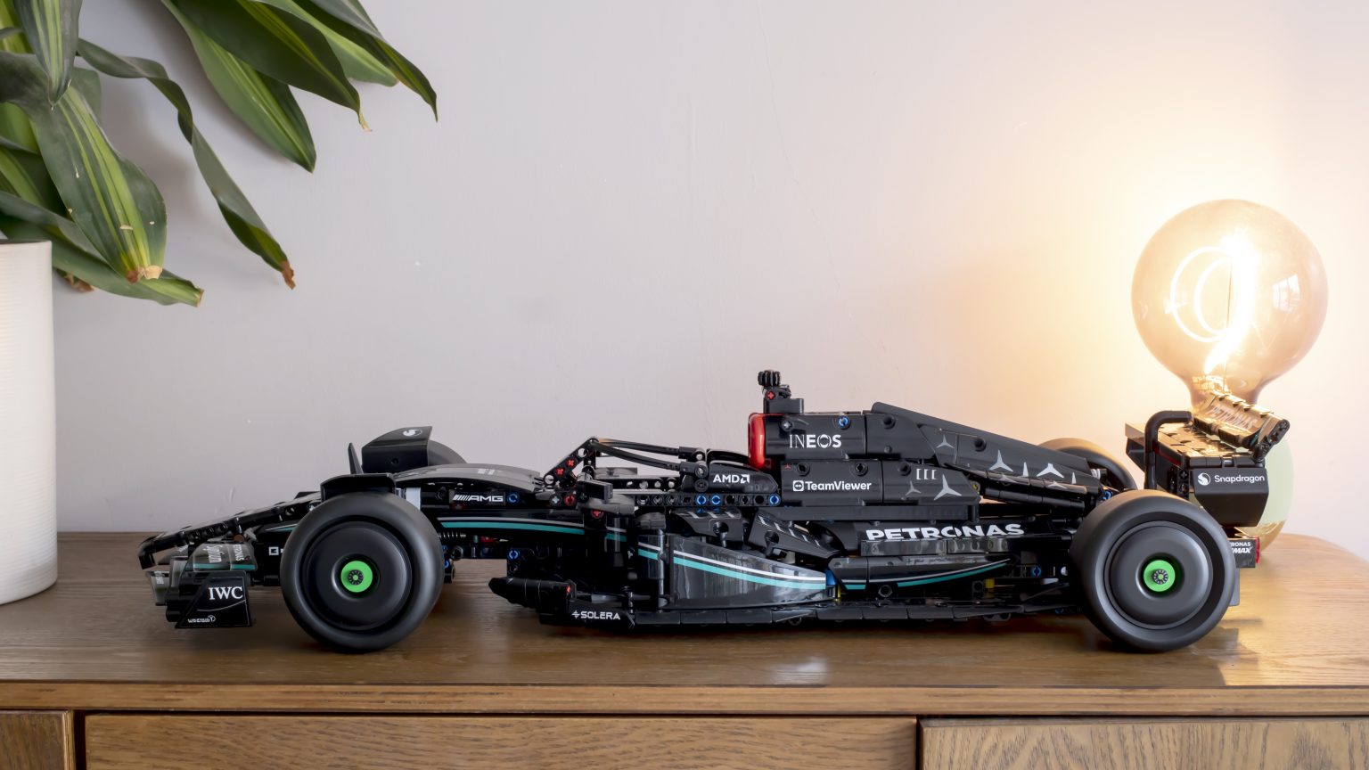 LEGO Technic 42171 Mercedes-AMG F1 W14 E Performance review