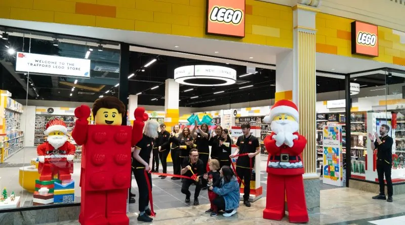 The LEGO Group delivers on promised LEGO store total