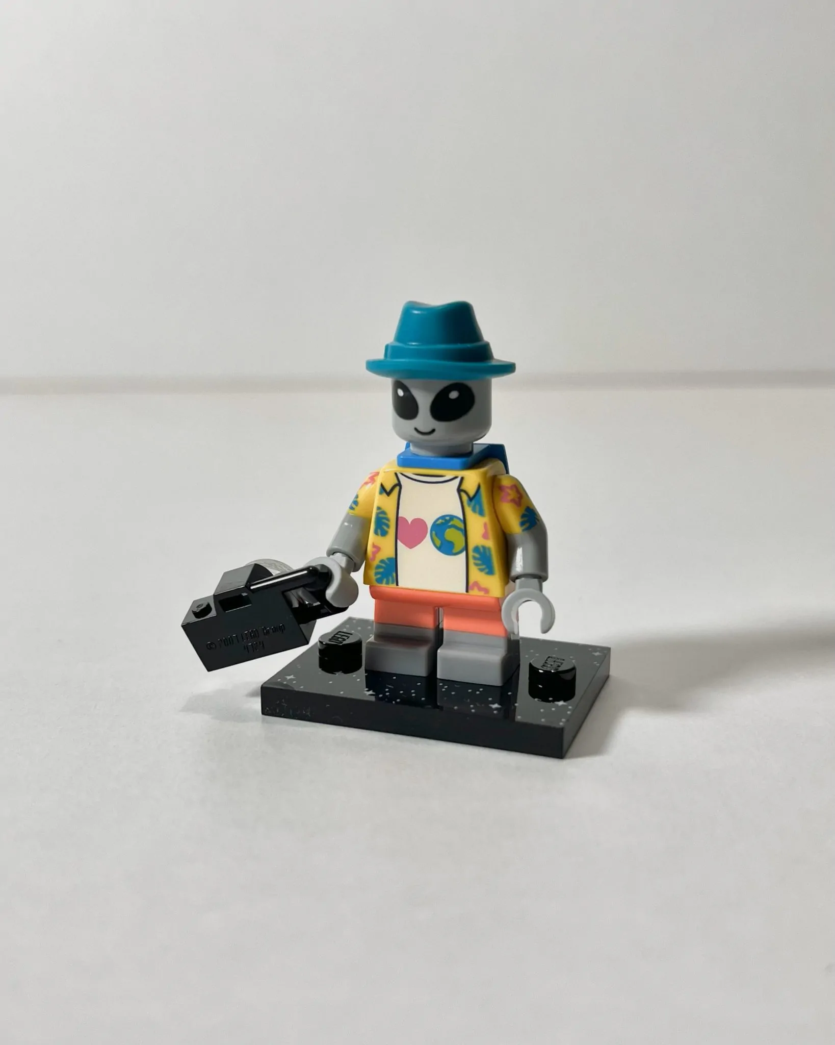 LEGO Collectible Minifigures 71046 Series 26 brings back best new feature