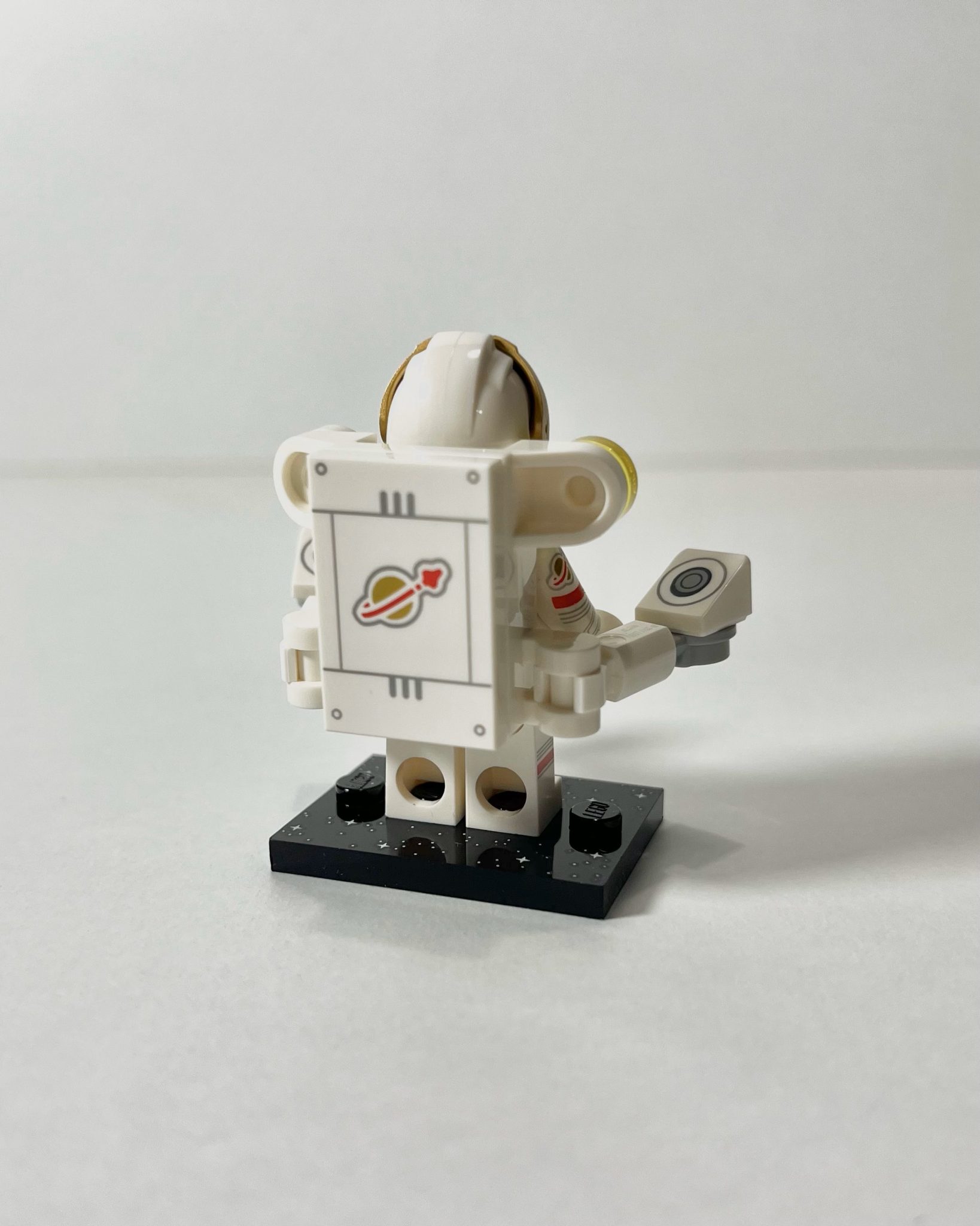 LEGO Collectible Minifigures 71046 Series 26 brings back best new feature