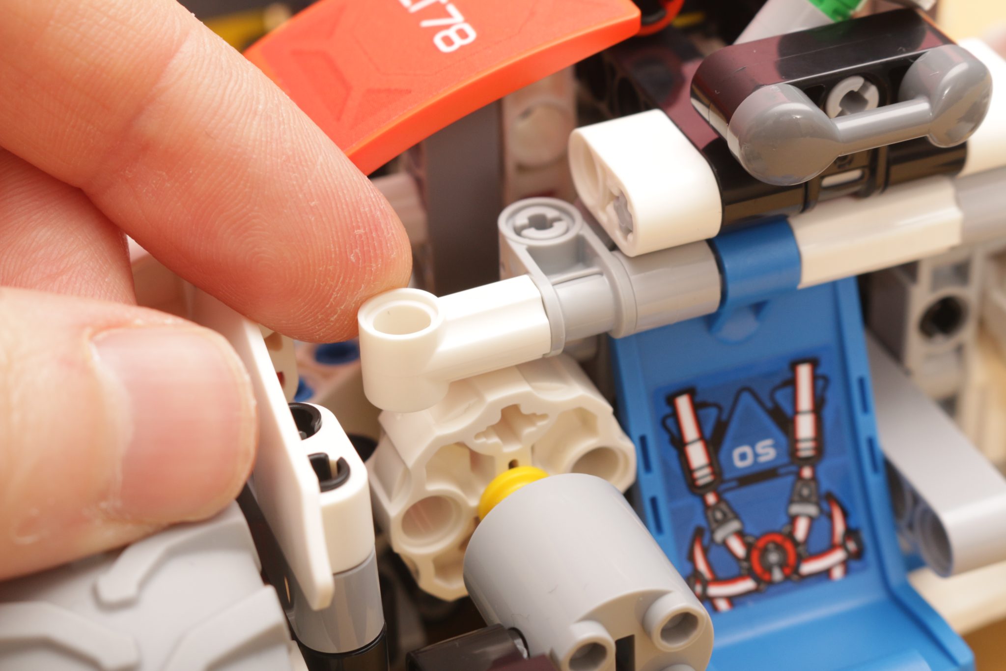 How to make LEGO Technic 42178 Surface Space Loader minifigure scale