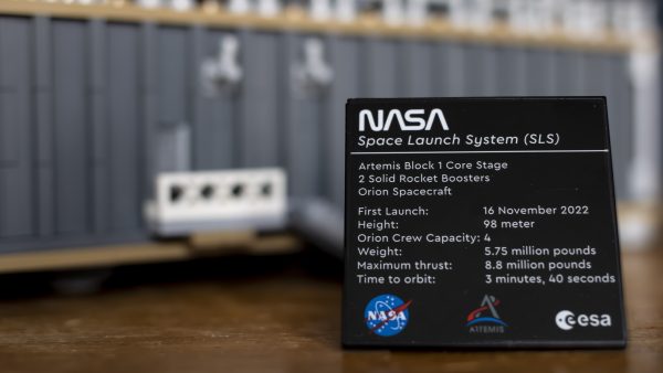 LEGO Icons 10341 NASA Artemis Space Launch System review