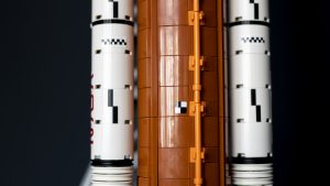 LEGO Icons 10341 NASA Artemis Space Launch System review
