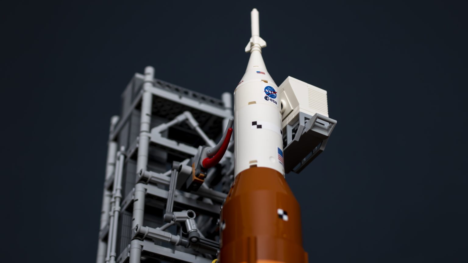 LEGO Icons 10341 NASA Artemis Space Launch System review