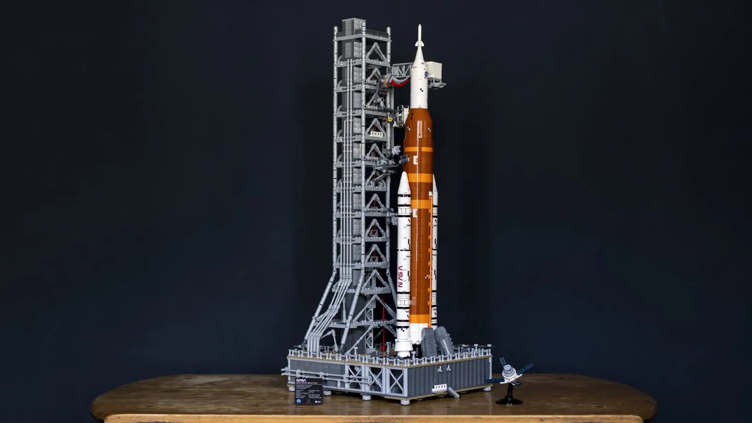 LEGO Icons 10341 NASA Artemis Space Launch System review