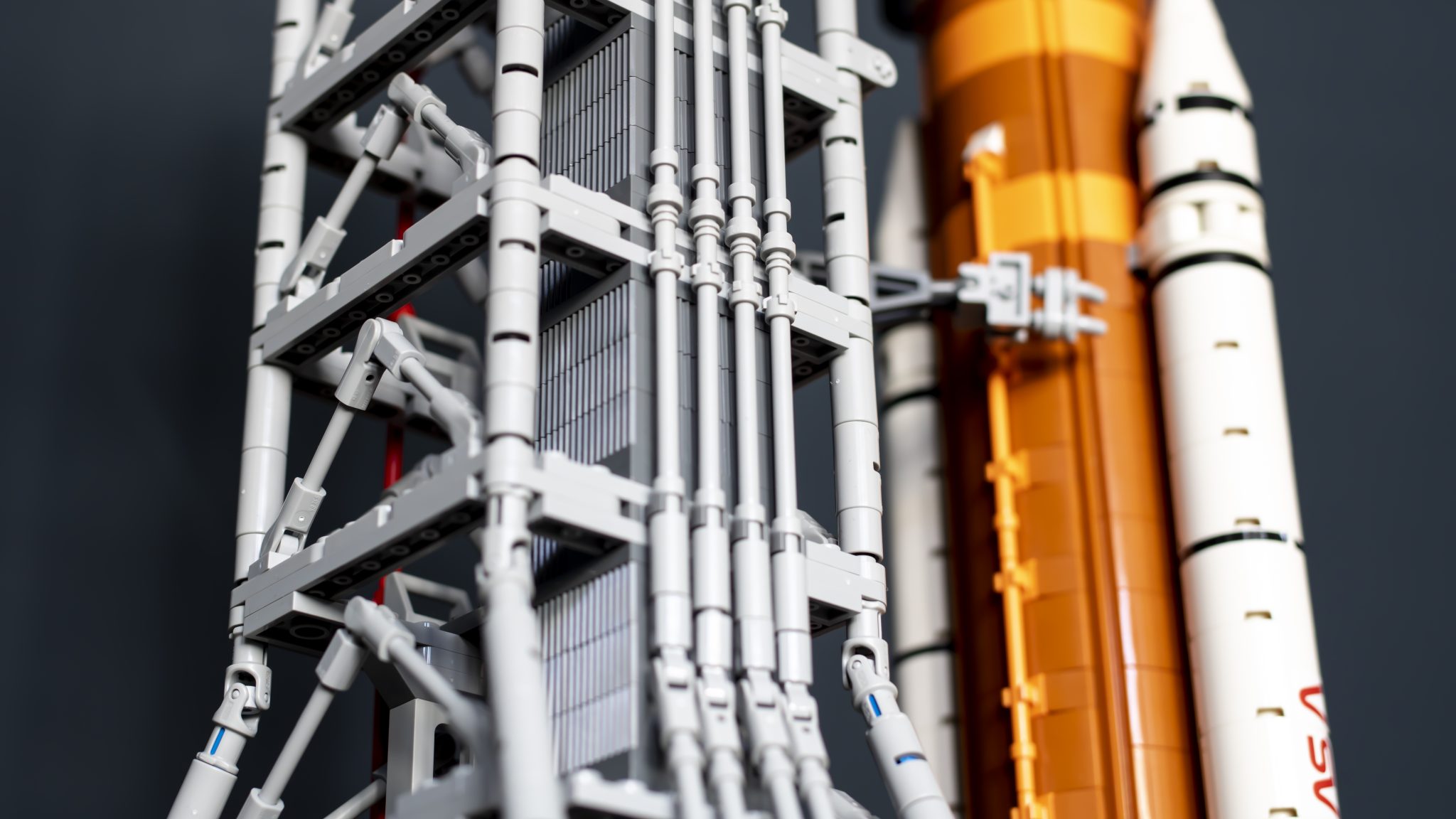 LEGO Icons 10341 NASA Artemis Space Launch System review