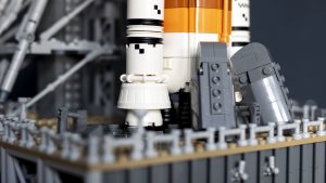 LEGO Icons 10341 NASA Artemis Space Launch System review