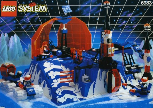 LEGO Minifigures Series 26 Space: Ice Planet 2002 explained
