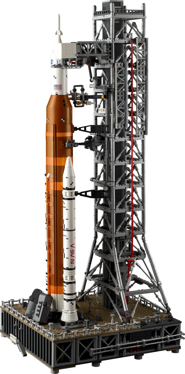LEGO 10341 NASA Artemis Space Launch System revealed