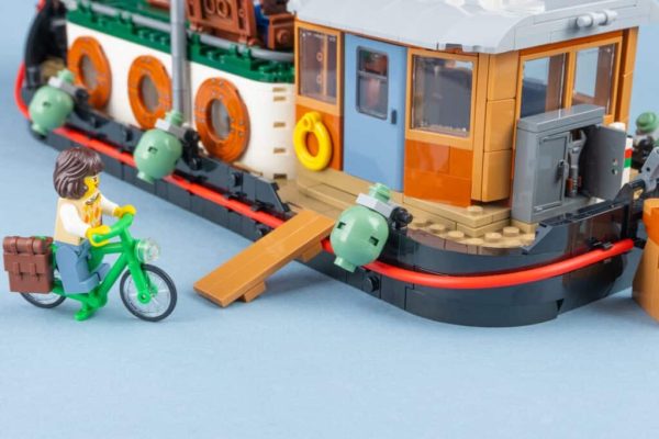 LEGO Ideas Canal Houseboat sets a course for success