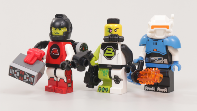 LEGO Minifigures Series 26 Space: M-Tron, Blacktron and Ice Planet ...