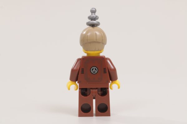 LEGO Minifigures Series 26 secrets: Beetlezoid and Imposter