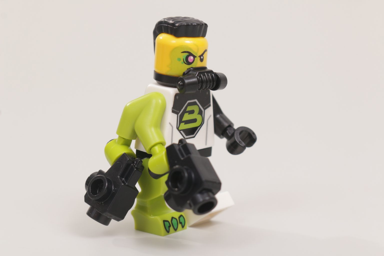 LEGO Series 26 secrets: Alien Tourist and Blacktron Mutant