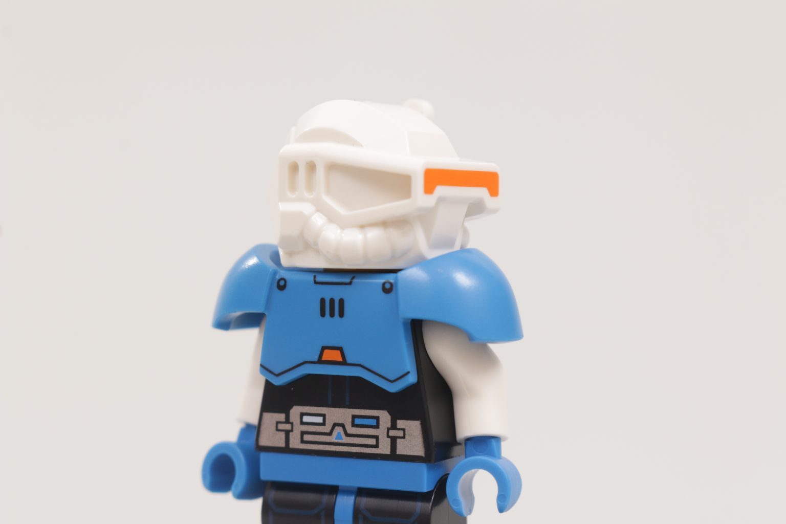LEGO Series 26 walkthrough: Ice Planet Explorer and Orion