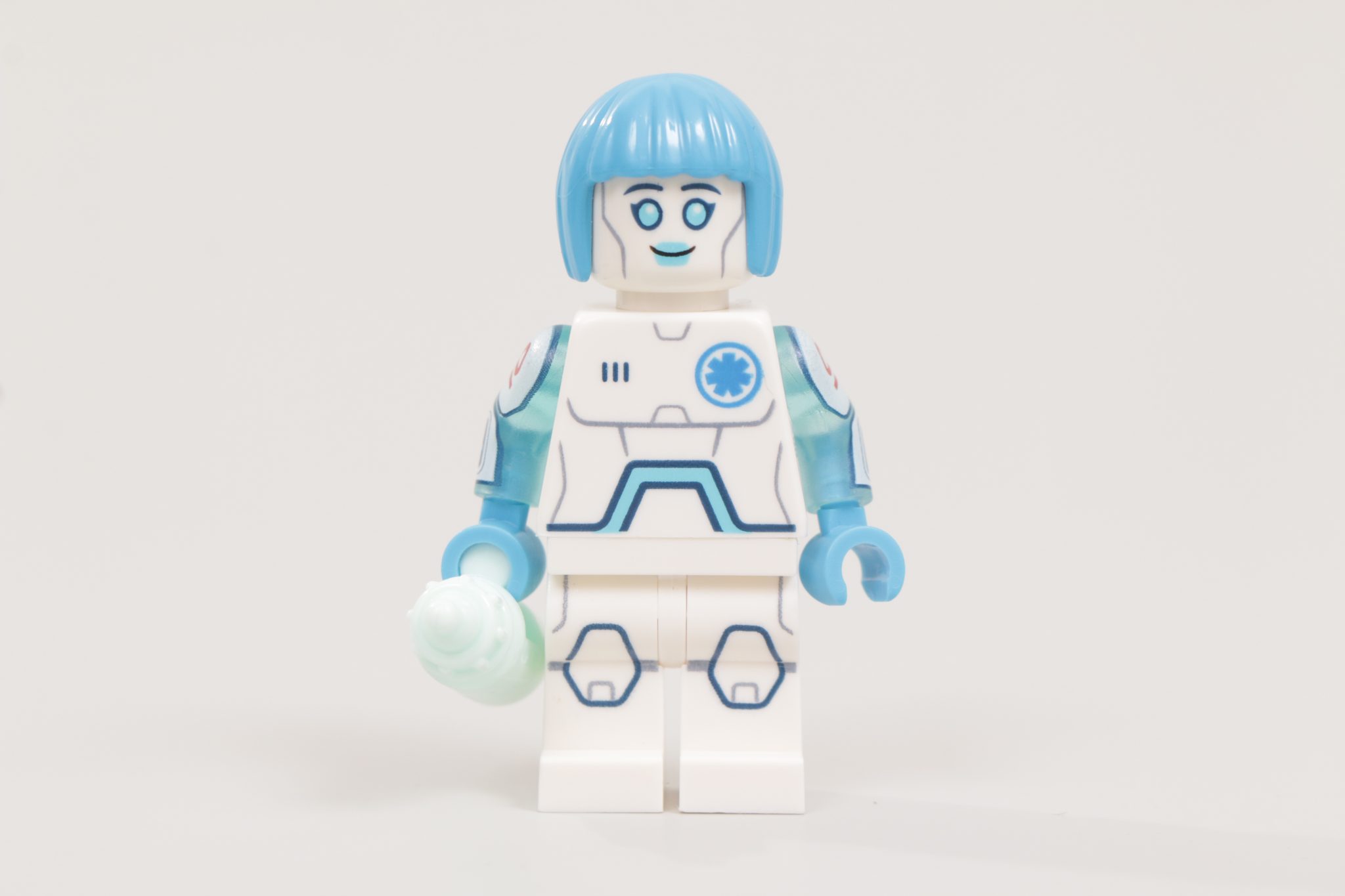 LEGO Nurse Android and Retro Space Heroine walkthrough