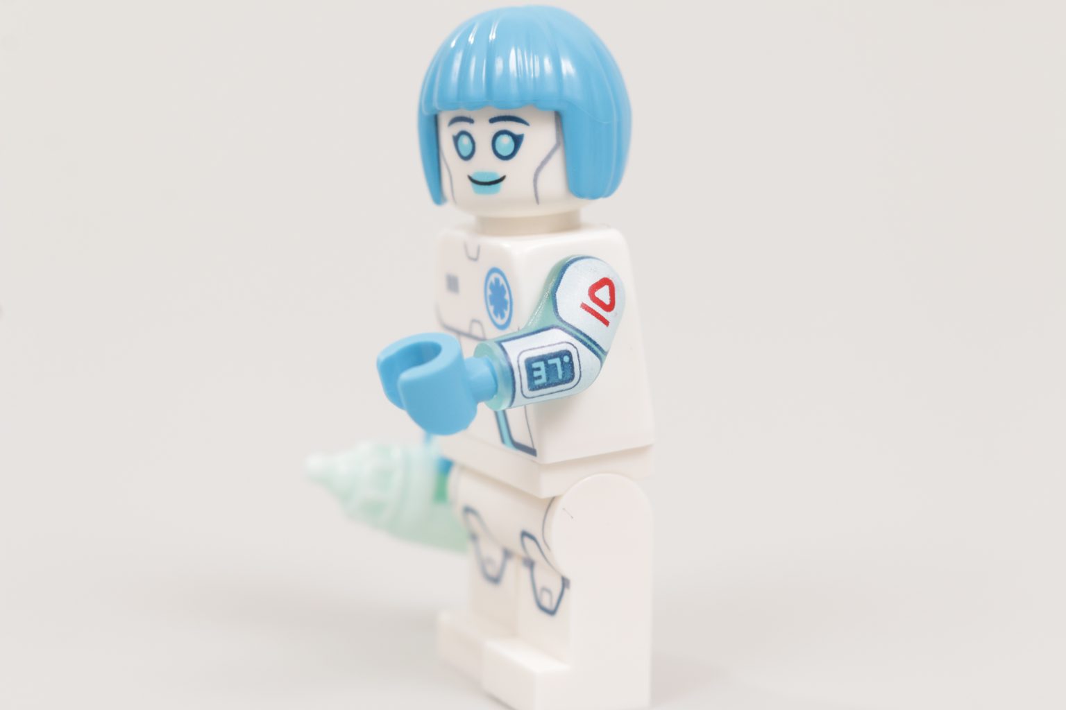LEGO Nurse Android and Retro Space Heroine walkthrough