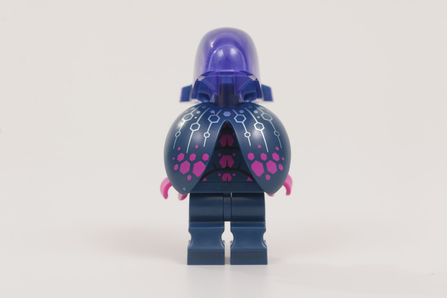 LEGO Minifigures Series 26 secrets: Beetlezoid and Imposter