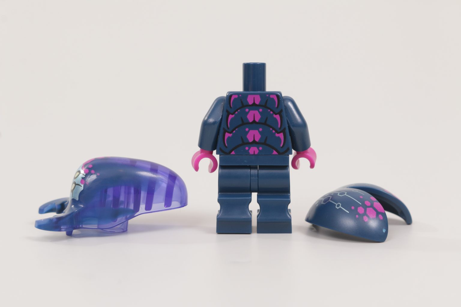 LEGO Minifigures Series 26 secrets: Beetlezoid and Imposter