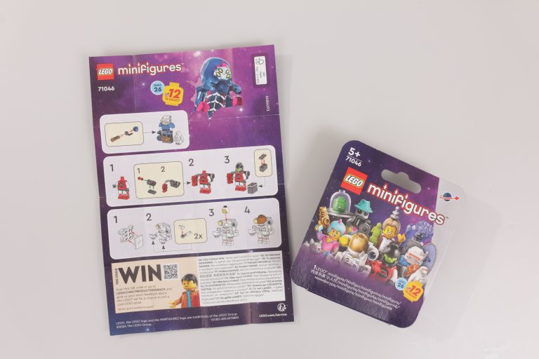 LEGO Minifigures 71046 Series 26 Space review