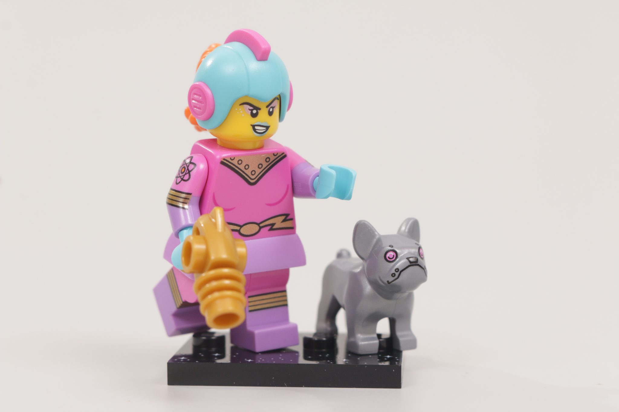 LEGO Nurse Android and Retro Space Heroine walkthrough