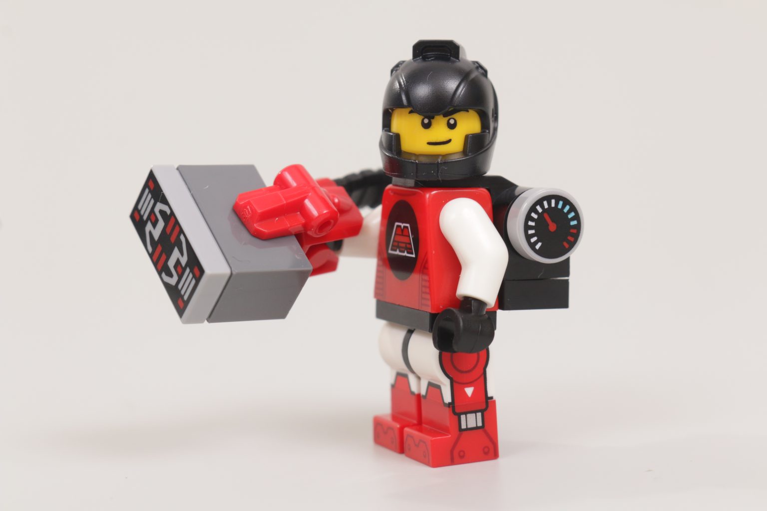 LEGO Series 26 secrets: M-Tron Powerlifter and Flying Saucer