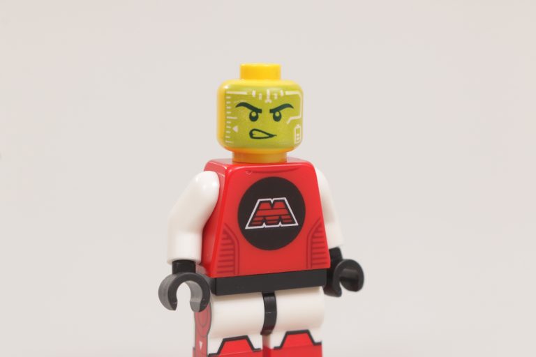 LEGO Series 26 secrets: M-Tron Powerlifter and Flying Saucer