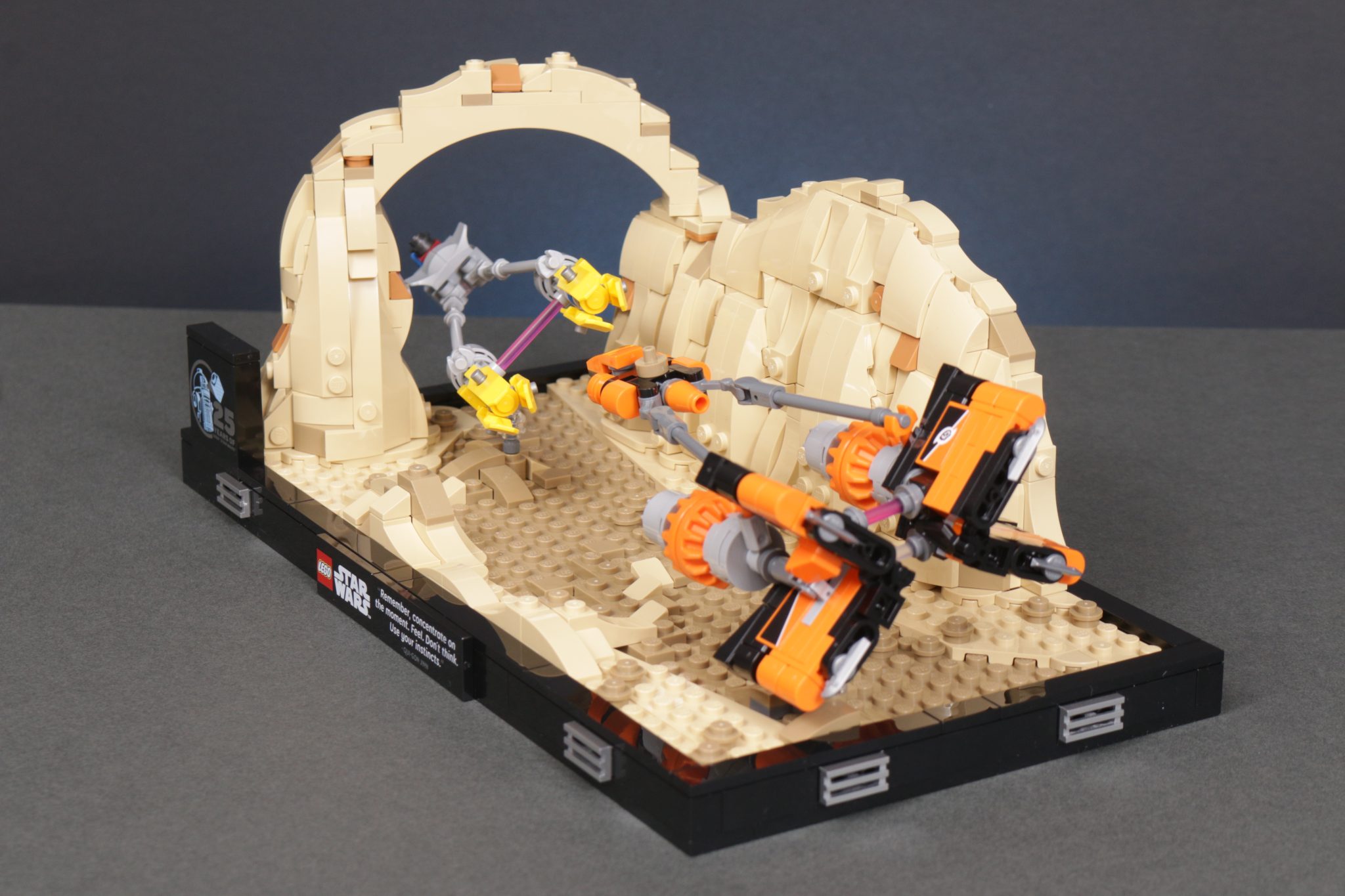 LEGO Star Wars 75380 Mos Espa Podrace Diorama review