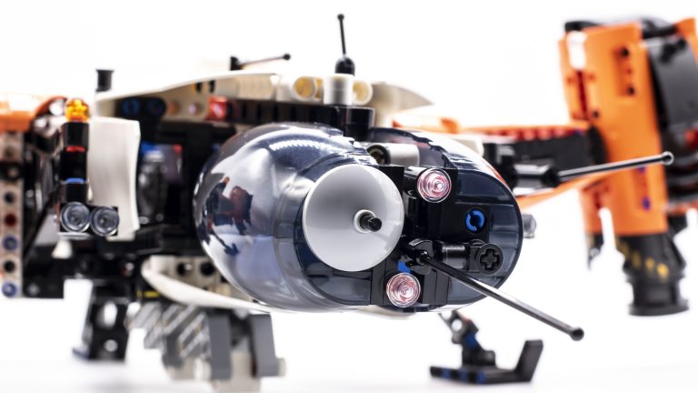 LEGO 42181 VTOL Heavy Cargo Spaceship LT81 review