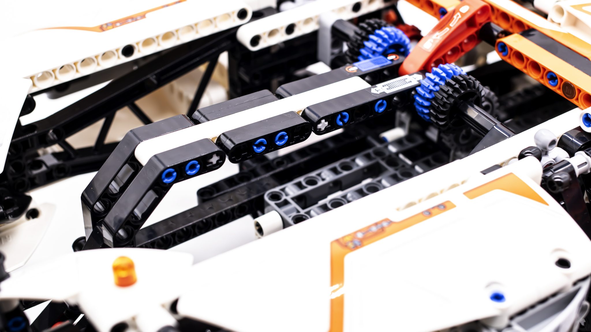 LEGO 42181 VTOL Heavy Cargo Spaceship LT81 review