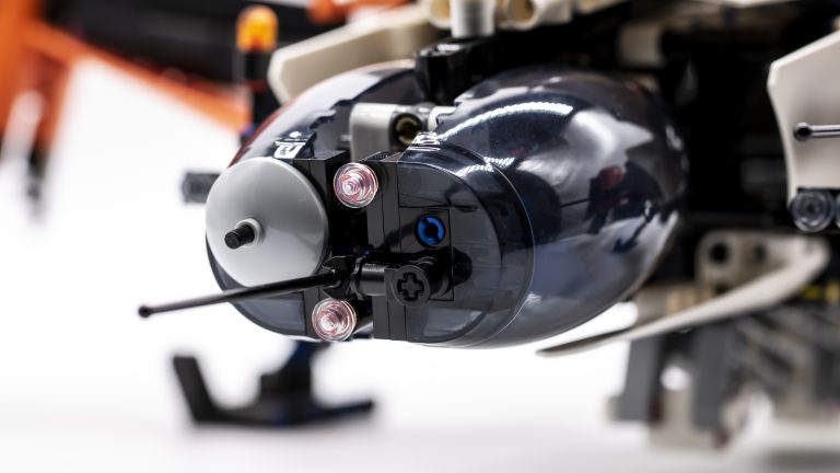 LEGO 42181 VTOL Heavy Cargo Spaceship LT81 review