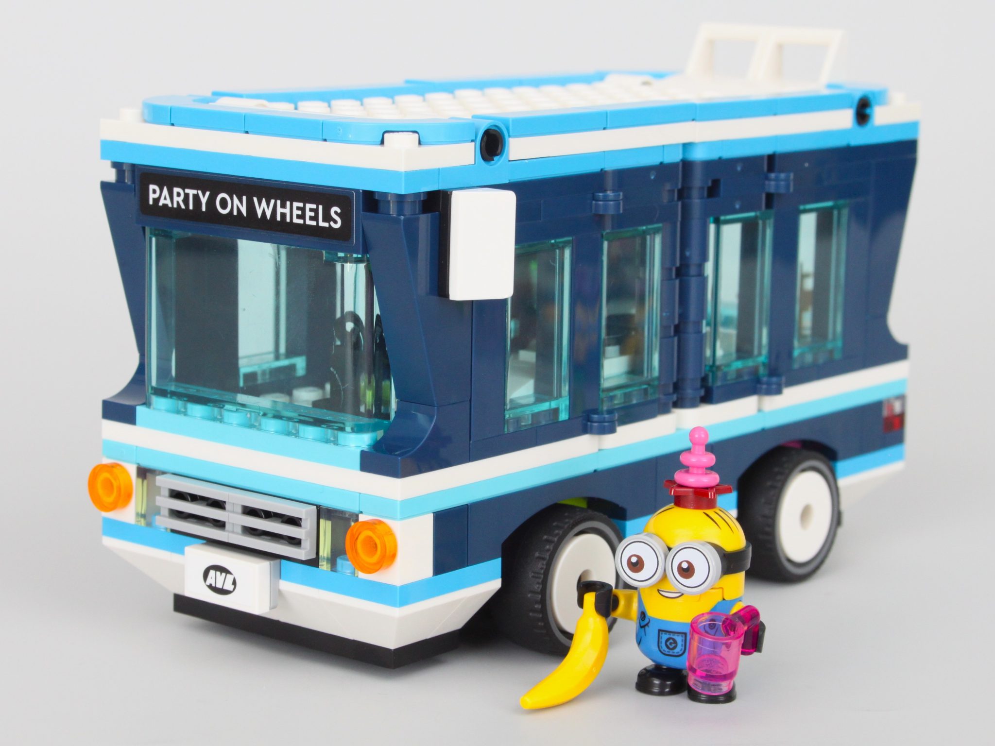 LEGO Despicable Me 4 75581 Minions' Music Party Bus review