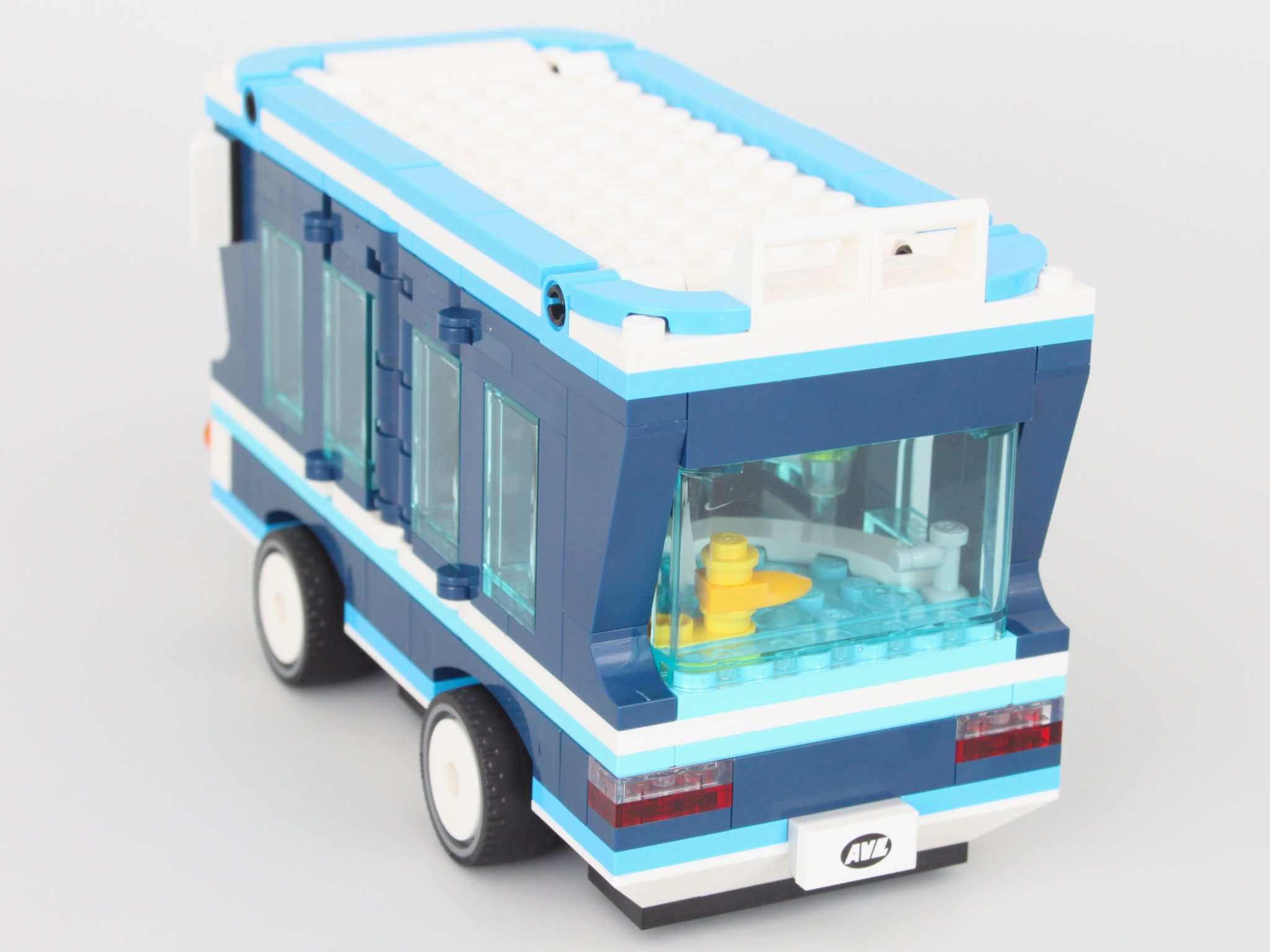 LEGO Despicable Me 4 75581 Minions' Music Party Bus review