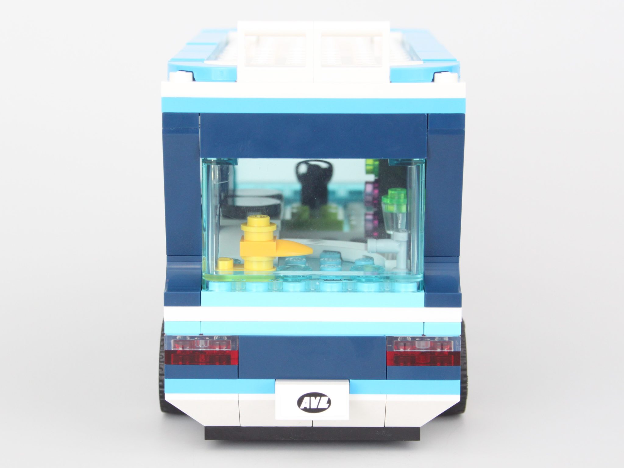 LEGO Despicable Me 4 75581 Minions' Music Party Bus review